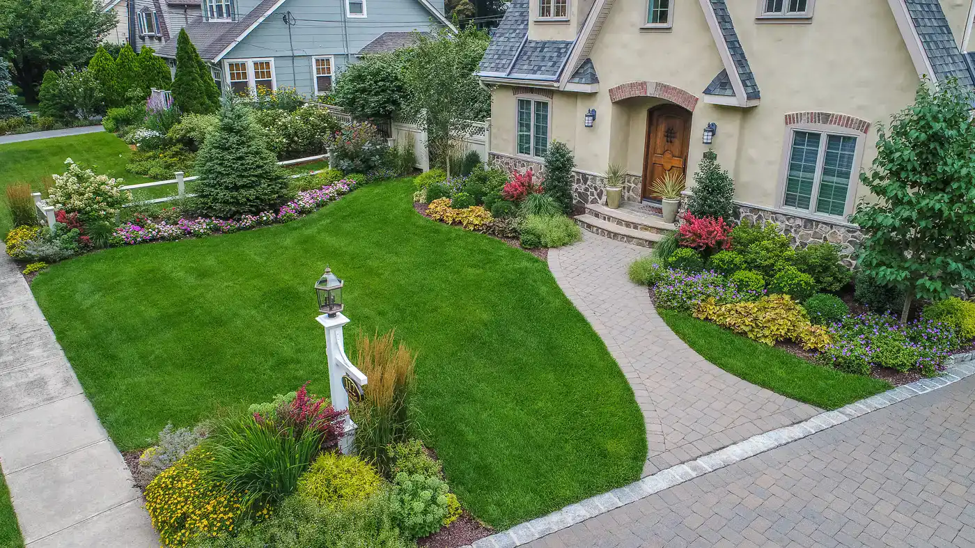 Foundation Plantings | Enhance Your Home’s Curb Appeal