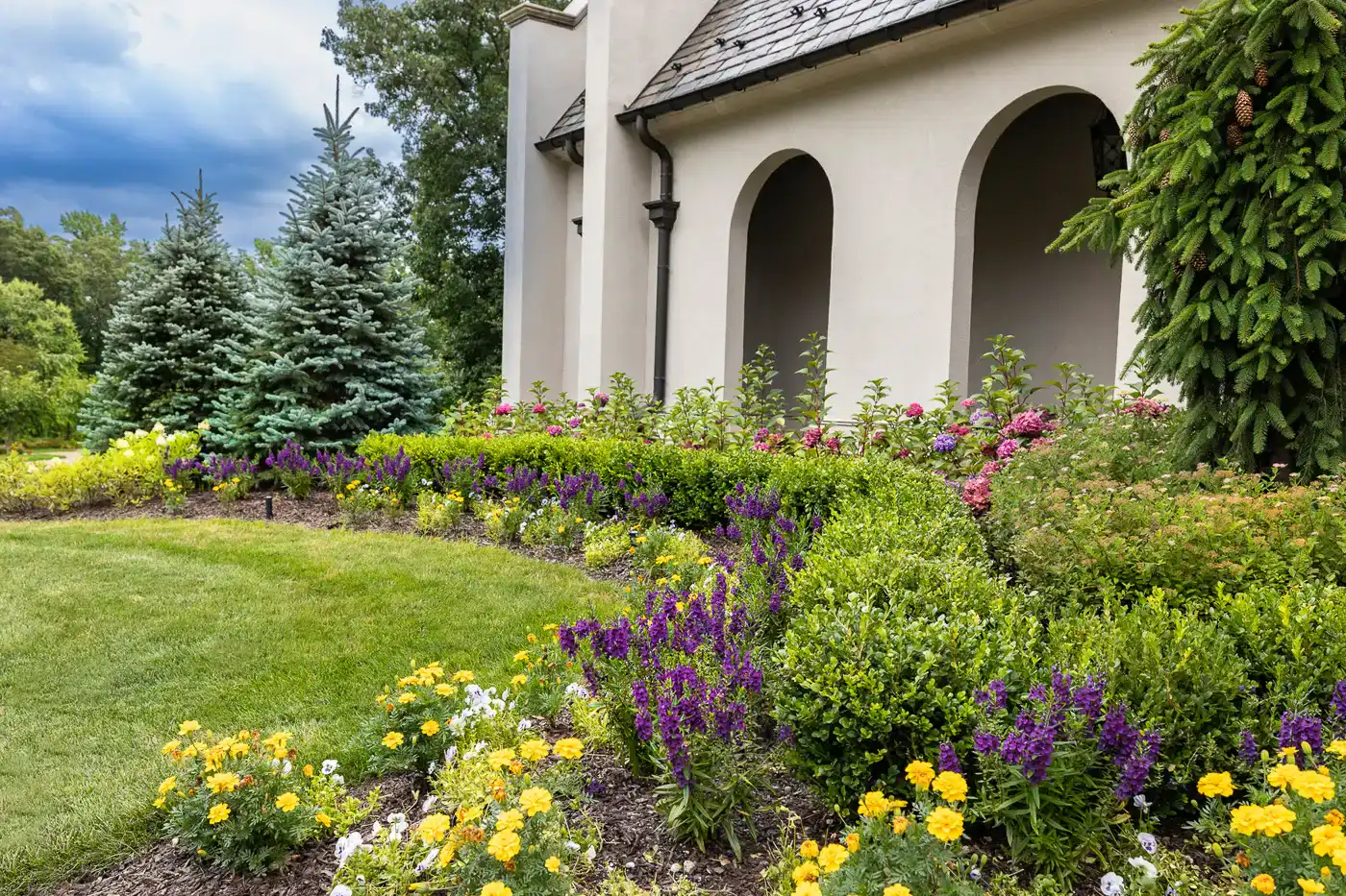 Foundation Plantings | Enhance Your Home’s Curb Appeal