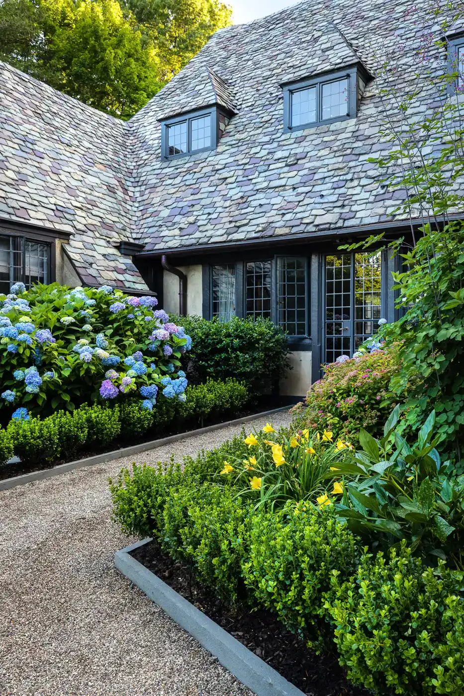 Foundation Plantings | Enhance Your Home’s Curb Appeal